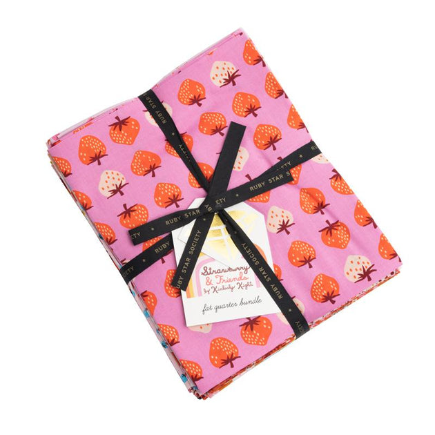 Strawberry & Friends Fat Quarter Bundle – Sewing Arts
